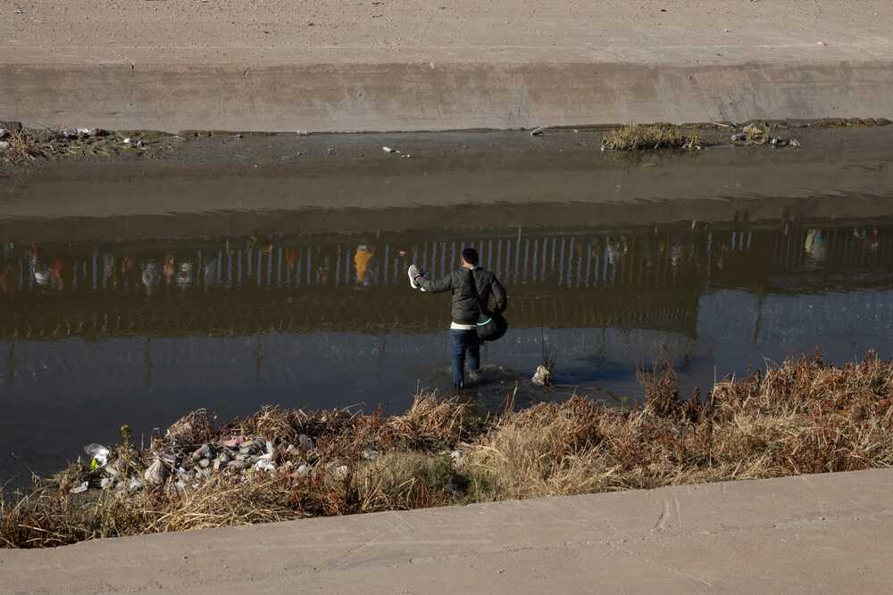 Biden White House Coordinating Border Situation With Mexico | Informing ...