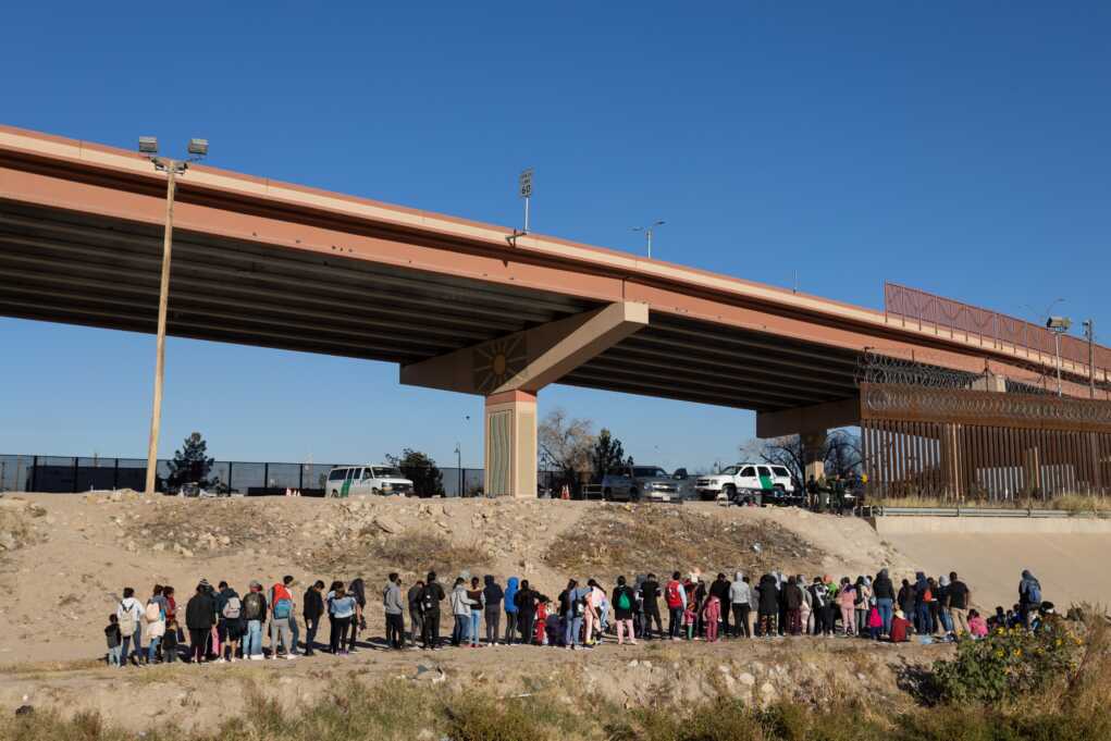 Thousands Attend Border Enforcement Rally | Informing America