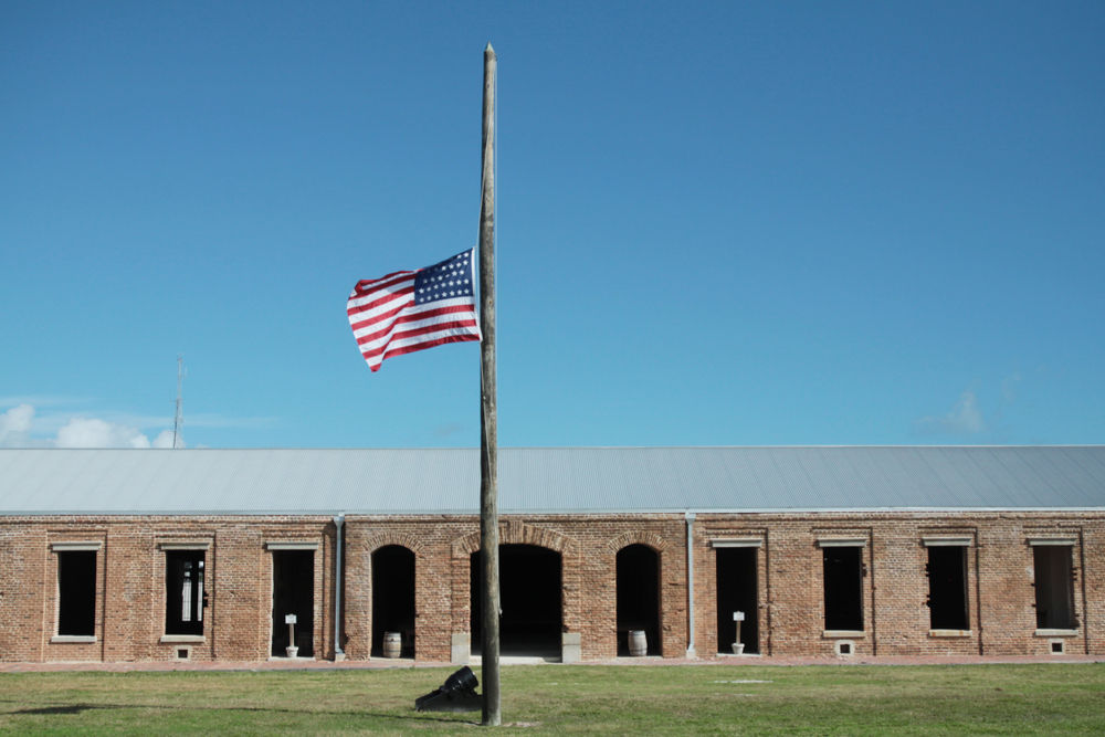 Photos of the U.S. Miltary Barracks in HORRIBLE CONDITION | Informing ...